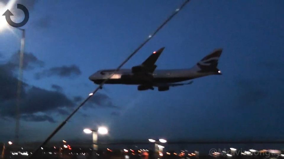 Video: el dramático aterrizaje de avión en aeropuerto de Londres