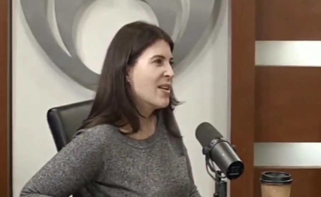 María Scherer presenta el libro "El priista que todos llevamos dentro"