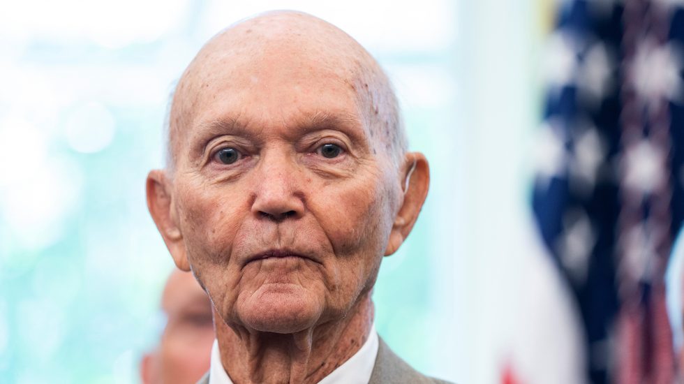 Murió Michael Collins, astronauta que participó en primera misión a la Luna