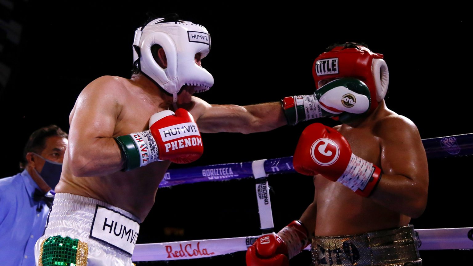 Julio César Chávez castigó al hijo del 'Macho' Camacho en su última pelea