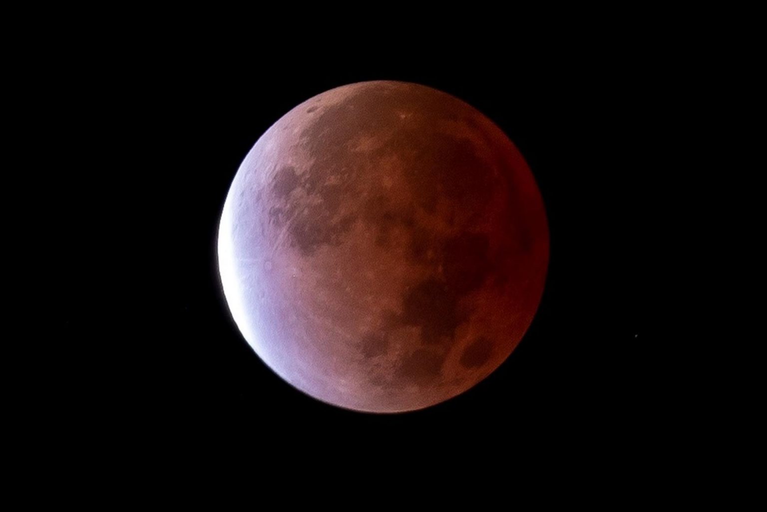 El eclipse parcial de Luna duró 208 minutos y 23 segundos, ¿el más ...