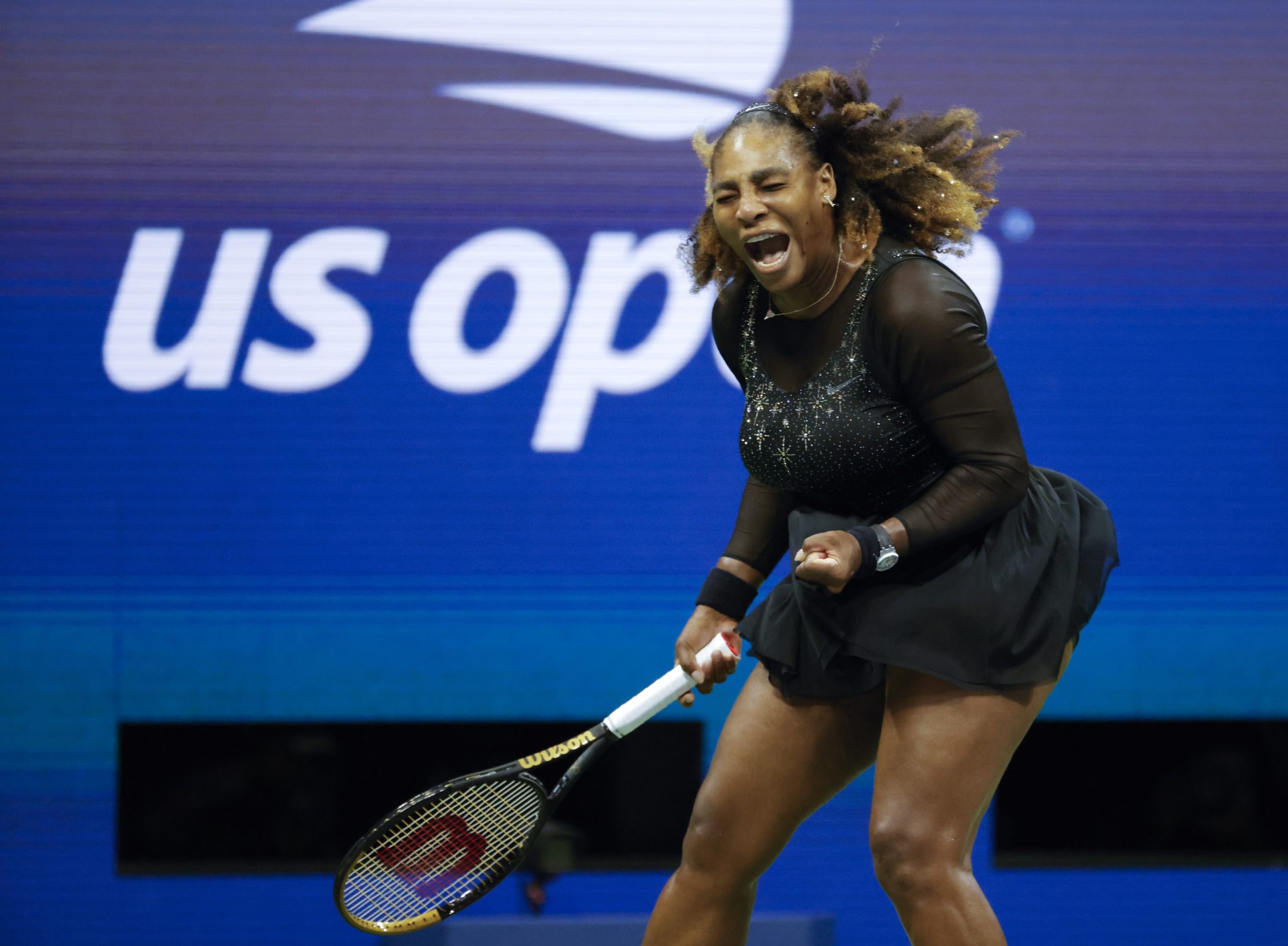 Serena Williams retrasa su despedida de las canchas al vencer a la ...
