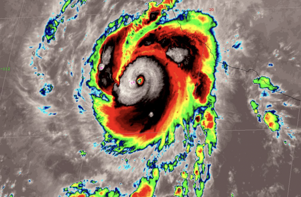 Roslyn se intensifica a huracán categoría 4; impactará entre Jalisco y Nayarit