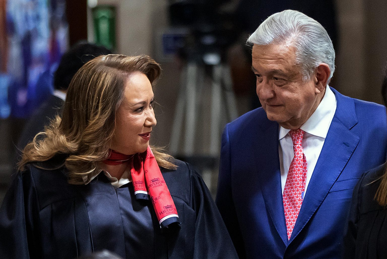 AMLO desmiente haberse reunido con ministra Yasmín Esquivel y su esposo ...