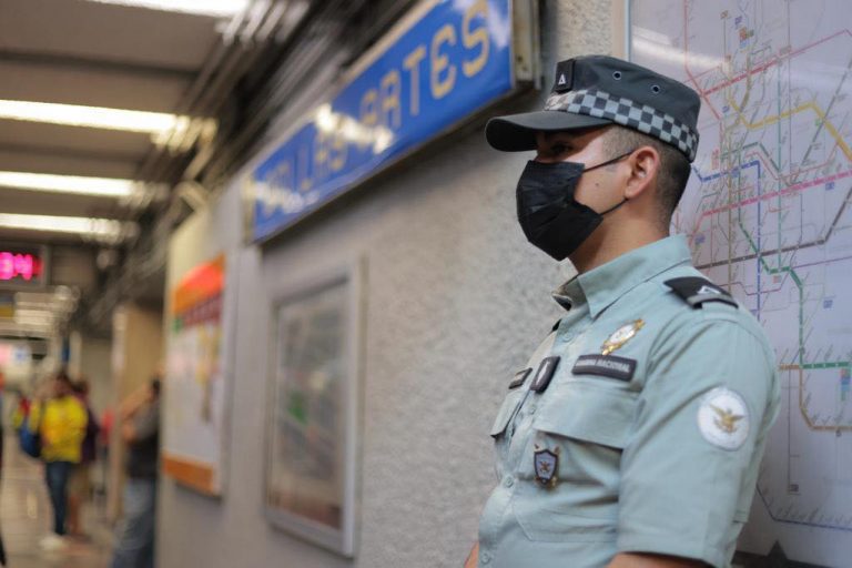 Permanecen 501 elementos de la Guardia Nacional vigilando el Metro CDMX