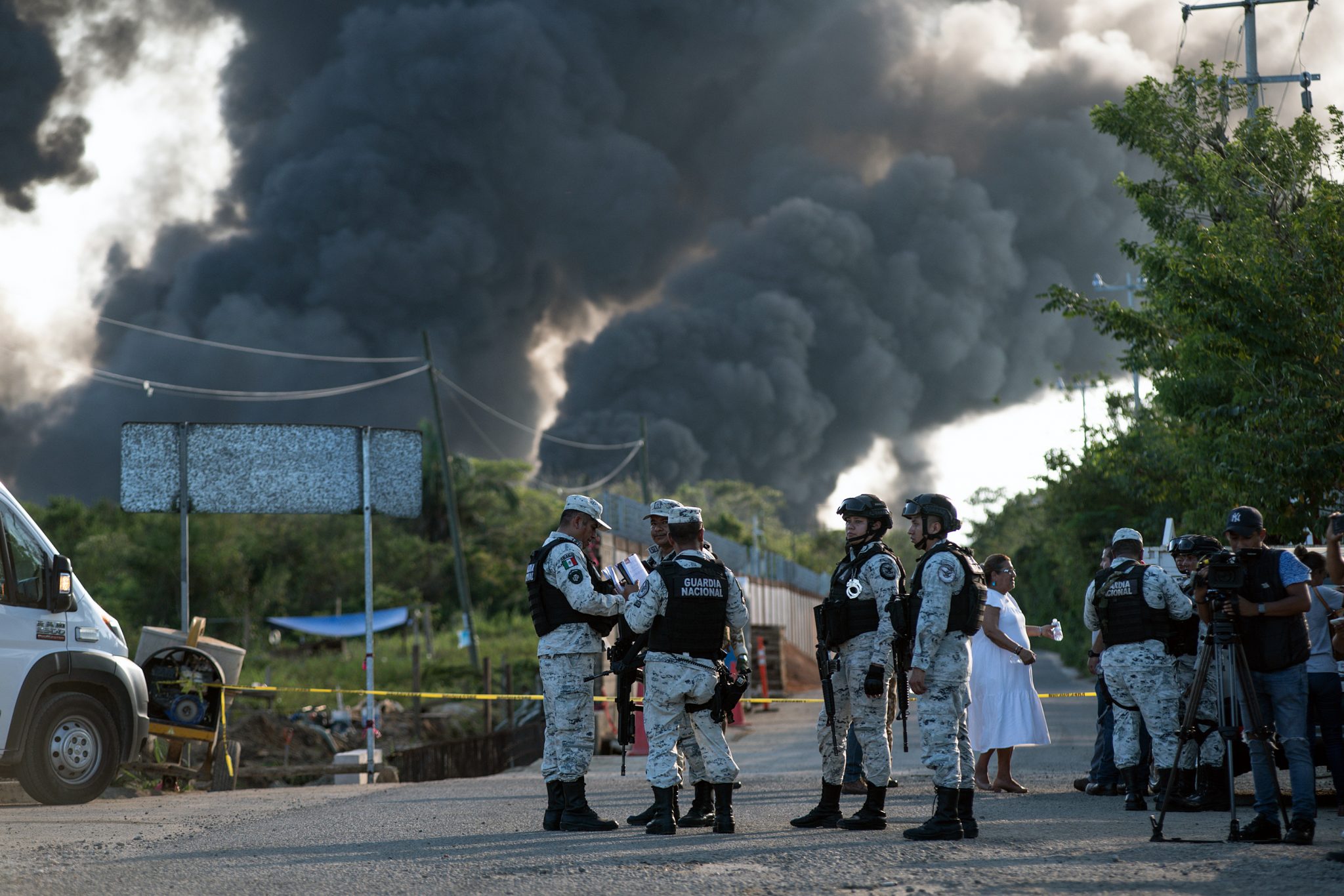 Incendio en instalaciones de Pemex en Ixhuatlán deja tres trabajadores ...