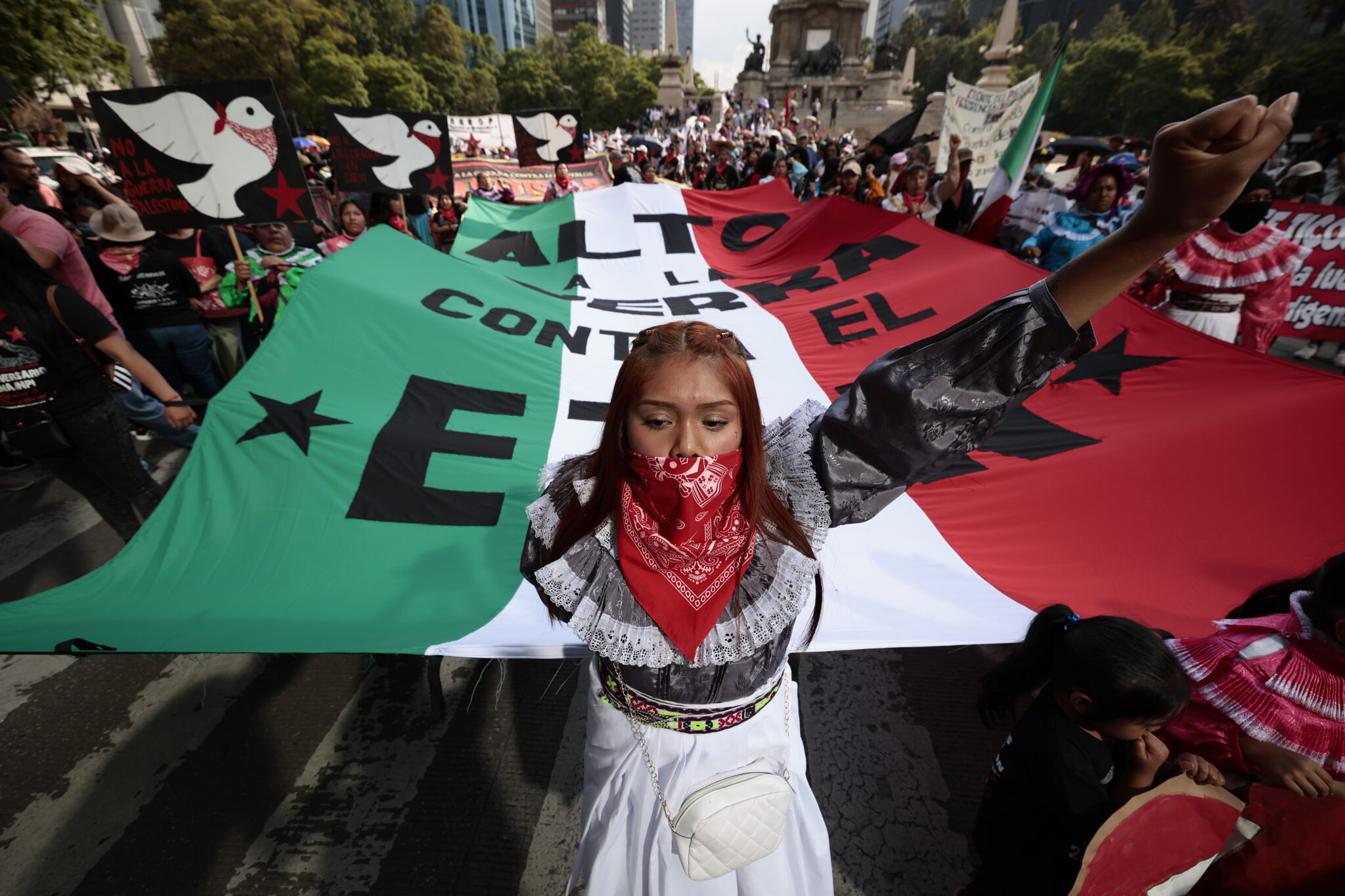 EZLN anuncia desaparición de sus 'Caracoles' ante el crimen organizado