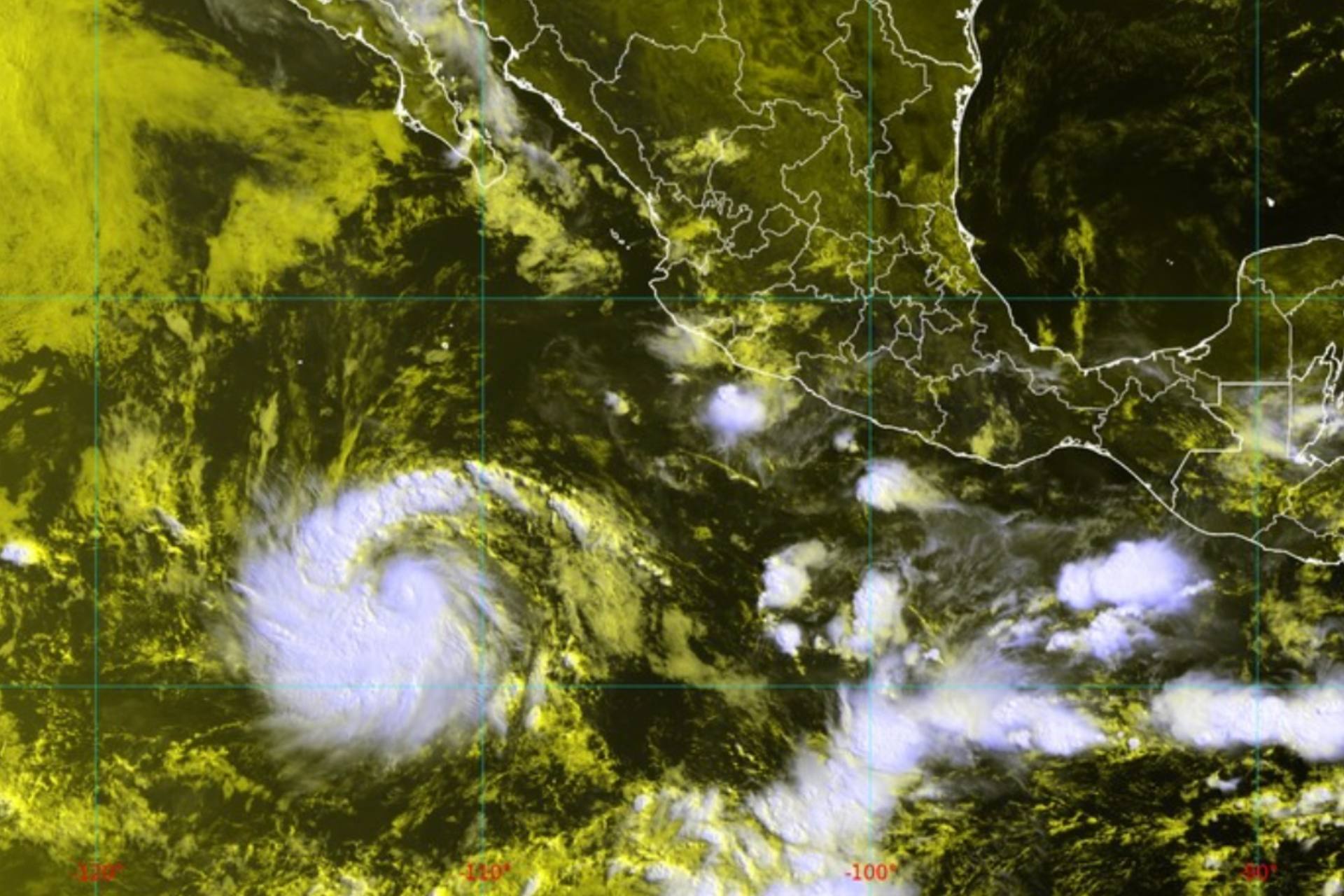 Tormenta tropical Calvin se forma en el Pacífico, pero se aleja de territorio mexicano