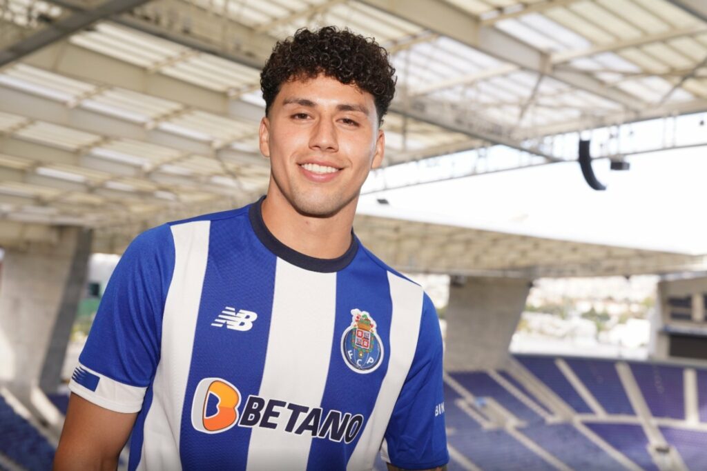 Porto separa al futbolista mexicano Jorge Sánchez