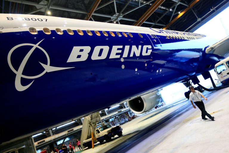 Boeing vuelve a entregar 737 MAX en China tras una nueva pausa oficial ...