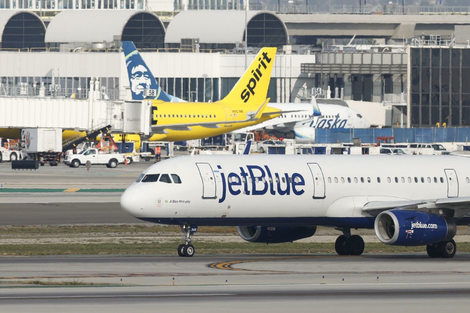 JetBlue renuncia a la compra de Spirit tras la demanda antimonopolio ...