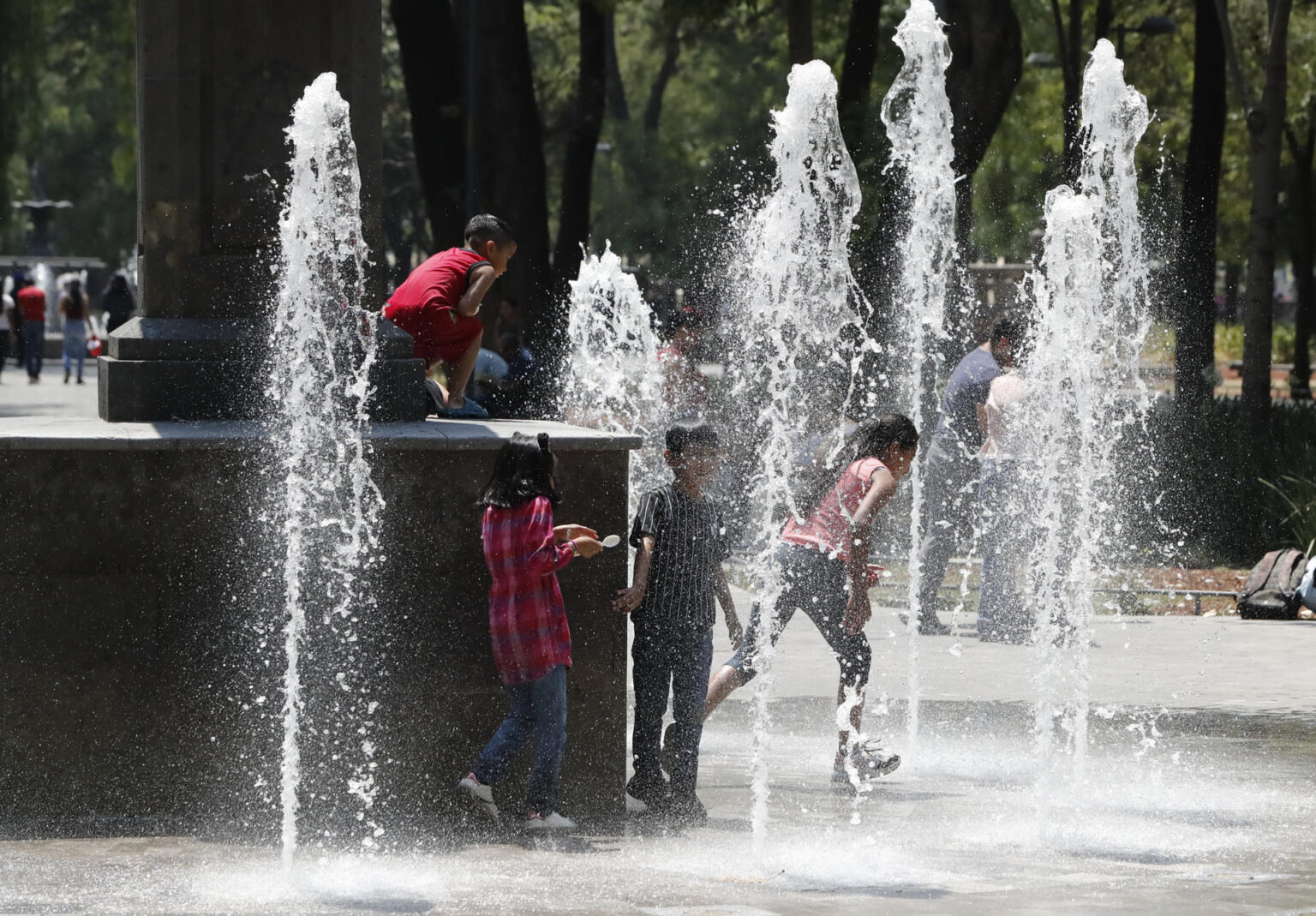 CDMX registra nuevo récord de temperatura máxima con 34.2 grados