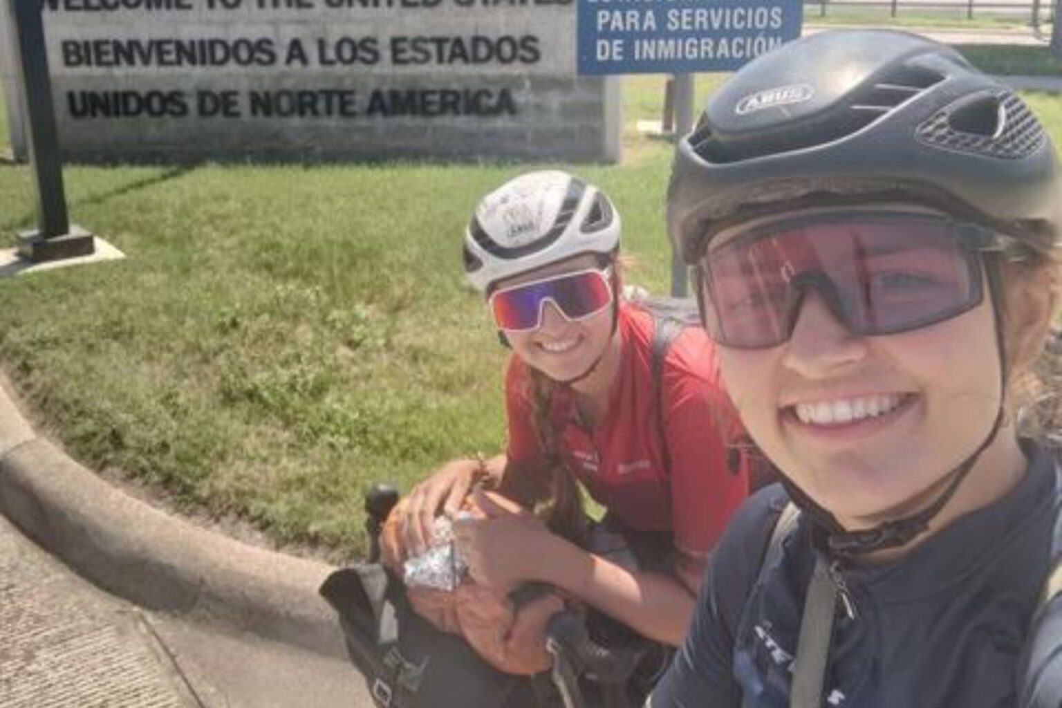 Antonia Staacke y Laura Möller, ciclistas que recorren el continente ...