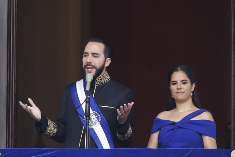 Nayib Bukele asegura que su mejor arma contra las pandillas es la oración