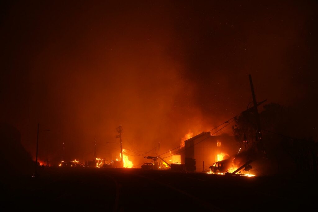 SRE habilita número de protección para mexicanos ante incendios en Los Ángeles
