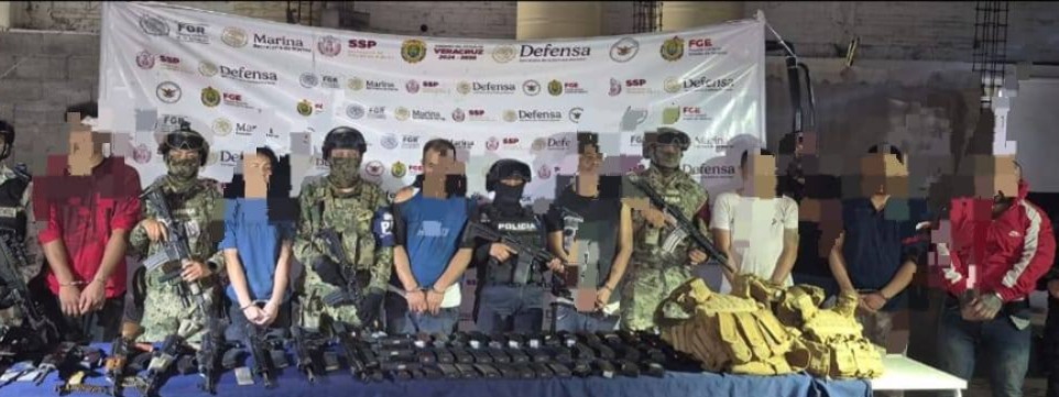 Enfrentamiento en Veracruz deja un muerto y 11 detenidos; decomisaron arsenal