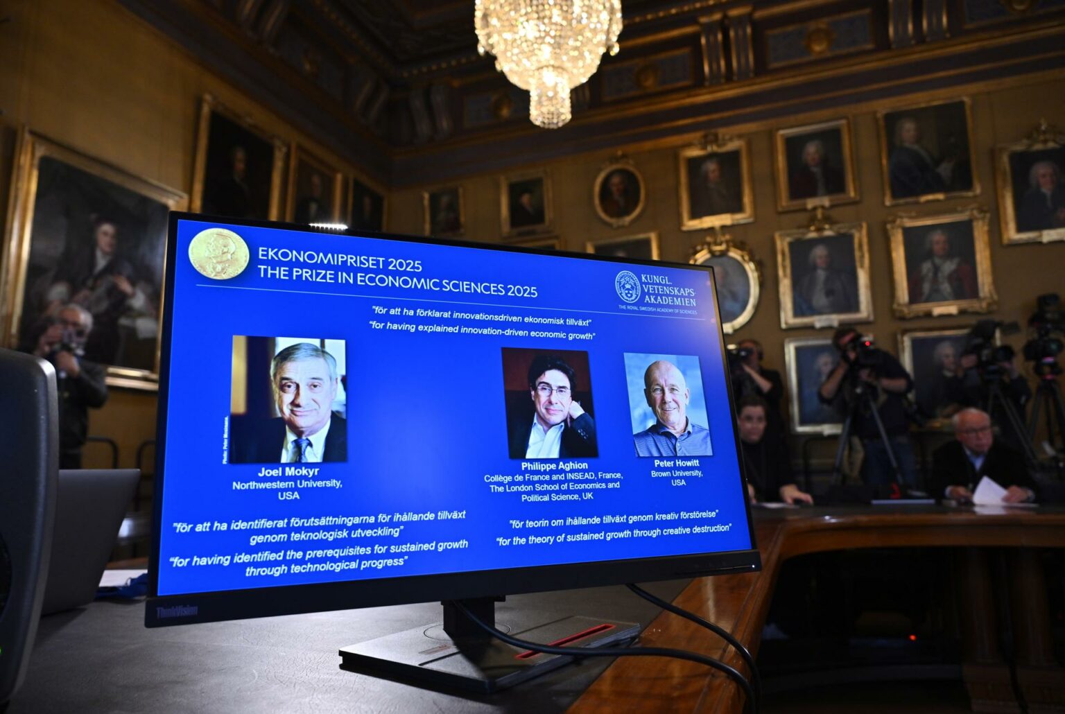 ¿Quiénes ganaron el Premio Nobel de Economía 2025 y cuál es su ...