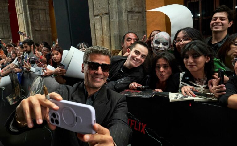 Guillermo del Toro, Oscar Isaac y Jacob Elordi presentan Frankenstein ...