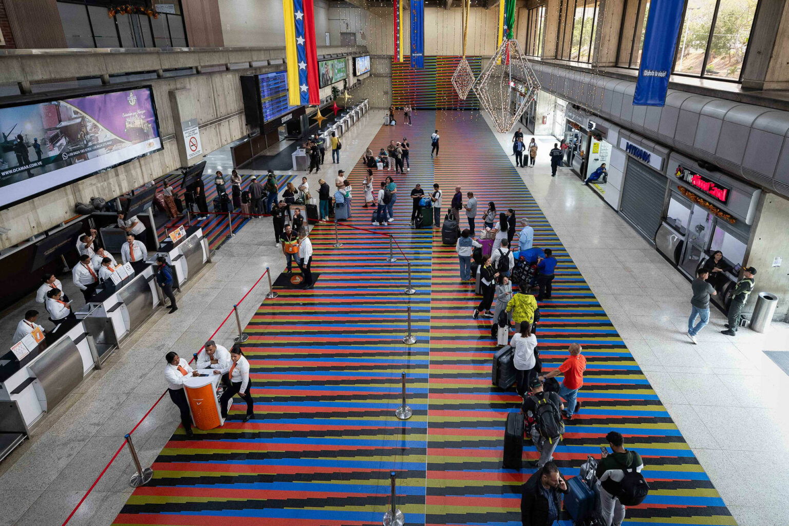 Cuatro aerolíneas internacionales se suman a la ola de suspensiones de ...