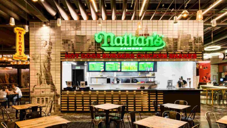 Smithfield adquiere la icónica marca de 'hot dogs' Nathan’s por 450 ...